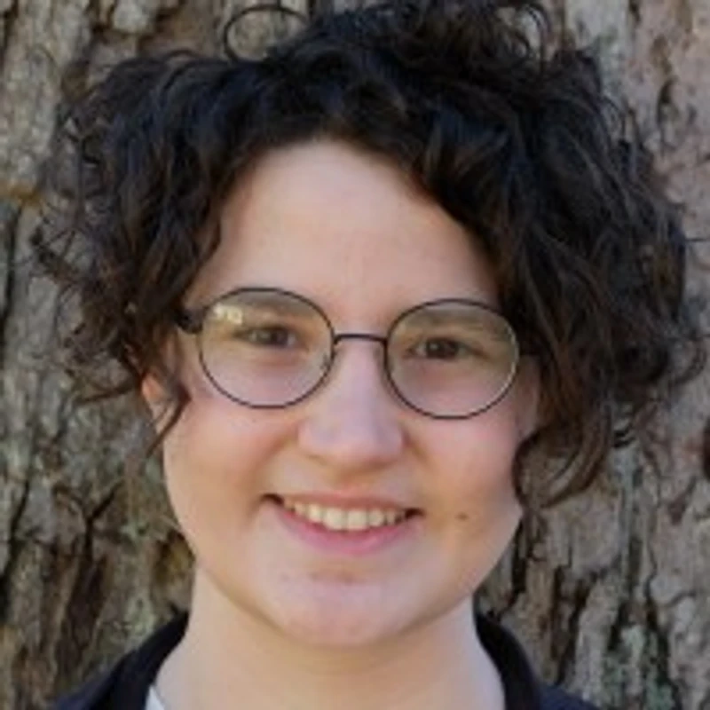 Sarah Broas - Canary Mission